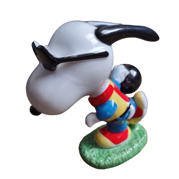 Peanuts | Art | Peanuts Snoopy Bowling 998 Ceramic Figurine By Flambro ...